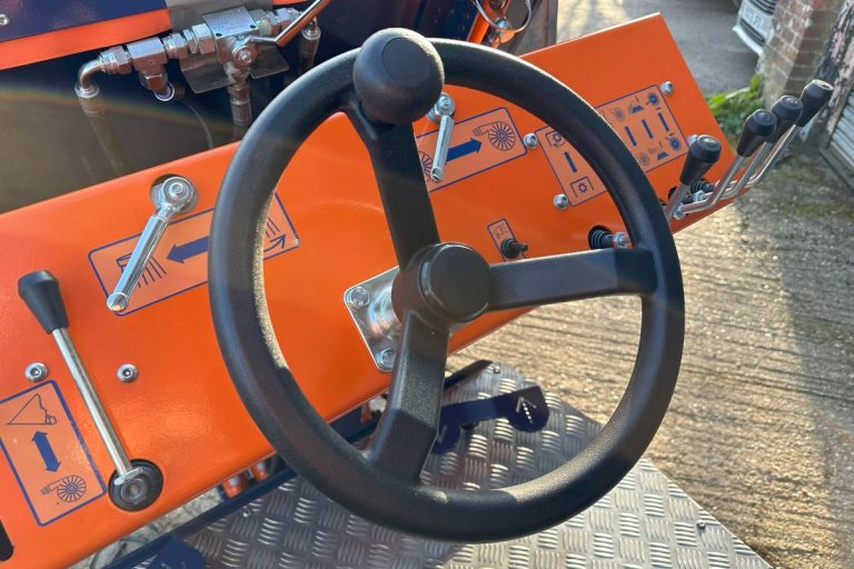 EVO-BED ALPHA Cubicle Bedder | Cubicle Equipment - RS Agri